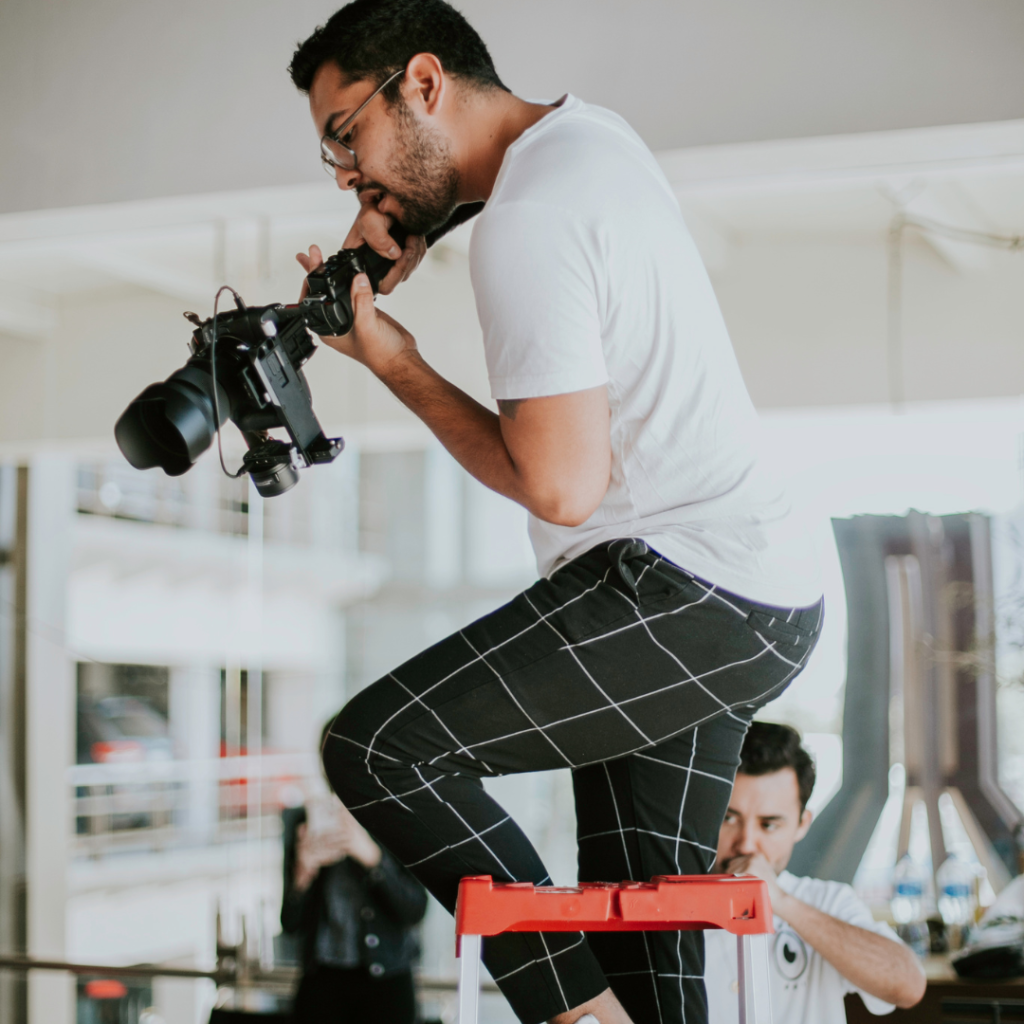 What type of insurance does a photographer need? - Holley Insurance